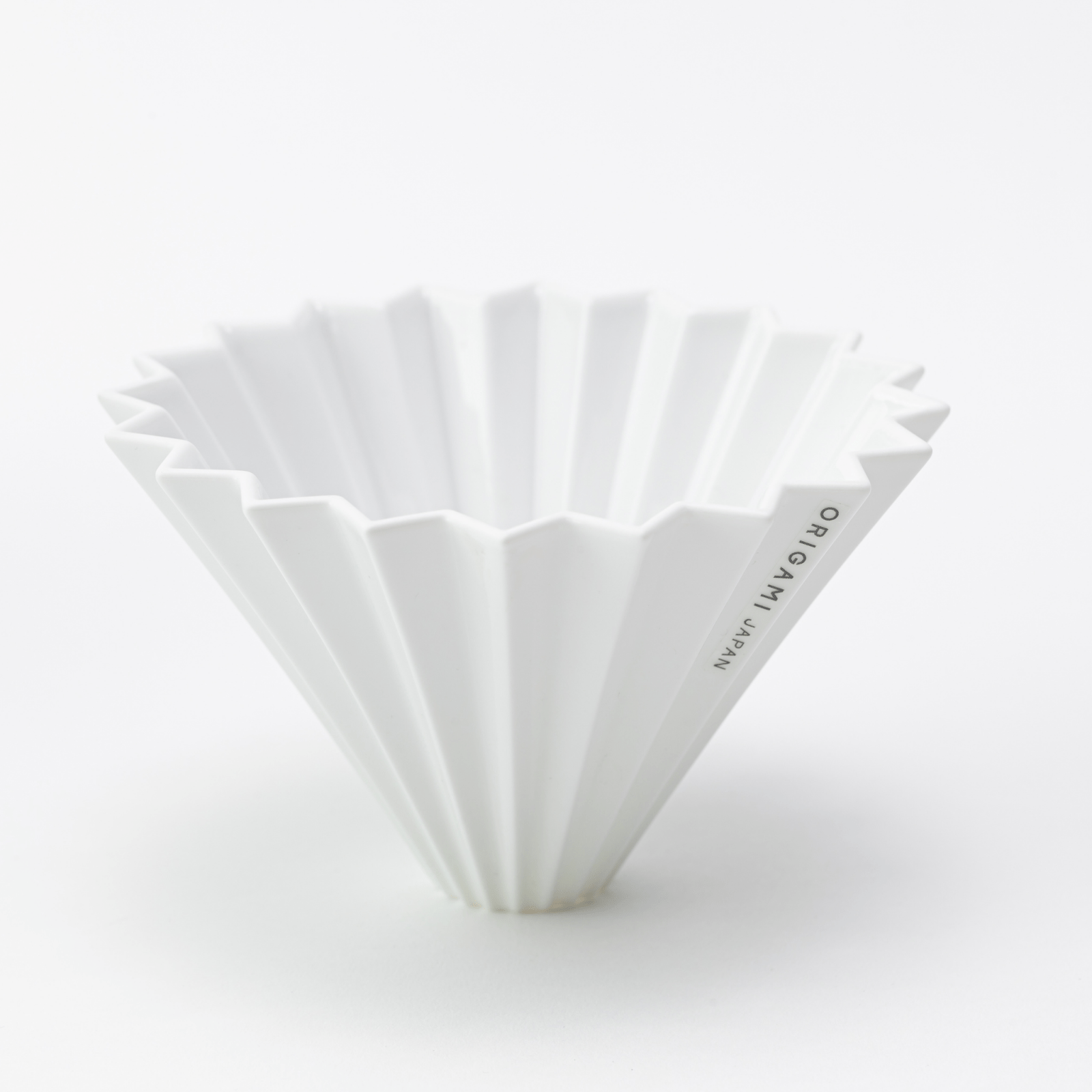 Origami Ceramic Dripper M (1-4 cups) | socius design